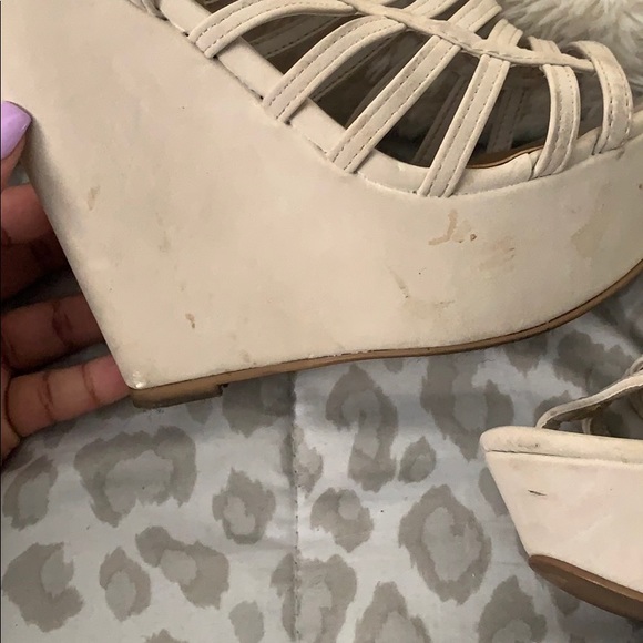 Steve Madden | Shoes | Cream Colored Wedges Steve Madden | Poshmark